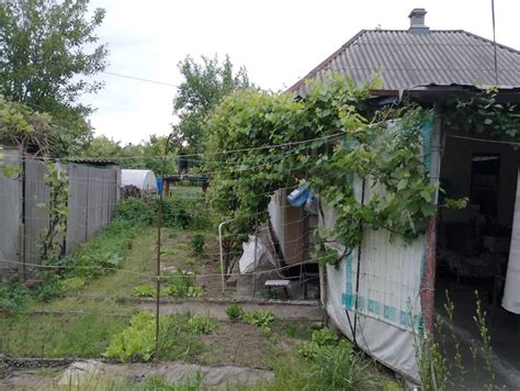 1 3 частини домоволодіння житловий будинок загальною площею 54 6 кв м житловою площею 27 6 кв