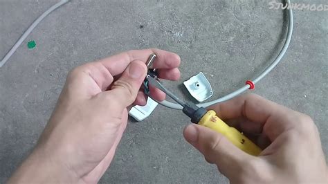 How To Remove Electrical Wire Connectors