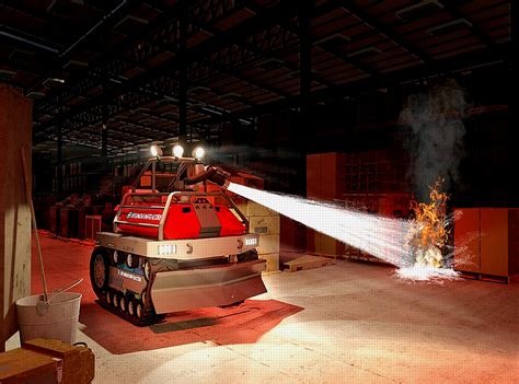 소방로봇 현대인프라코어 주식회사