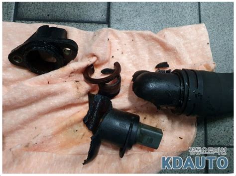 아우디 A4 냉각수 누수 현상 워터자켓 부품 가스켓 수온센서 등등 교체 정비 작업사진 수입차오토미션