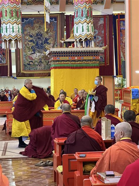 Л ЦАНДЭЛЭГ On Twitter Өнөөдөр Төв Ганданд Алтан Ганжуур Хурал хурж байна