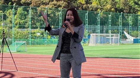 이진아[여기서]홍천노인의날 축하공연 Youtube