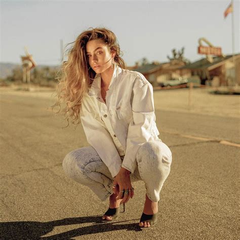 Sommer Ray Galleries 1