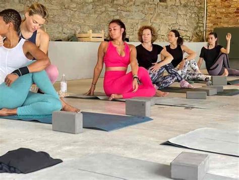 5 Reasons You Should Consider A Yoga Bachelorette Party Bespoke Bride