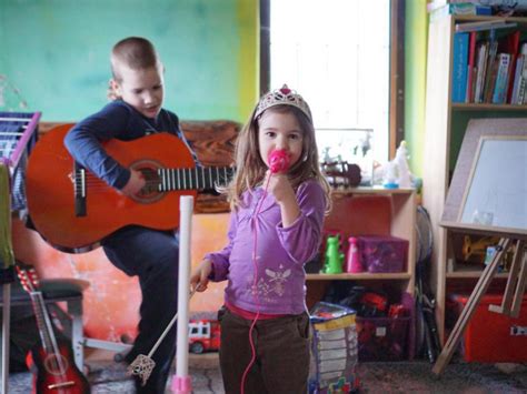 Onaplus Lahko Verjamete Da še Vedno Nimajo Elektrike