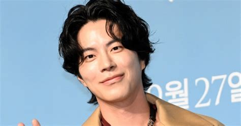 [단독] 홍종현 ♥김유정 터졌다 이세영·문가영 홀리고 친애하는 X行