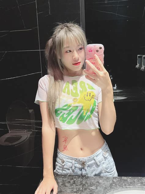 Atchada เสื้อตัวนี้น่ารักดีนะ🩵🍃 Facebook