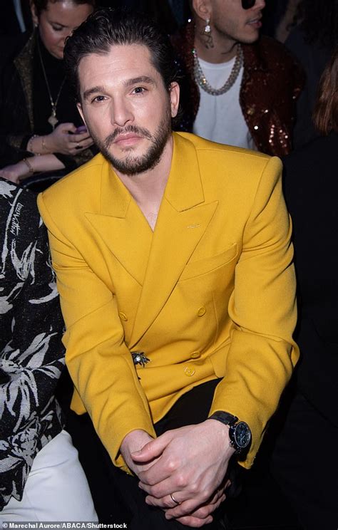 Skenat Nudo Tronditëse Të Kit Harington Në Serialin E Ri Detyrojnë Teatrin Të Kërcënojë Me