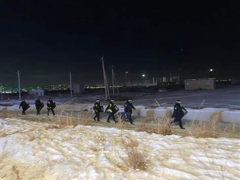 Төрийн соёрхолт On Twitter Өчигдөр гүүр хамгаалаад гэнэт шөнө нь голоо хамгаалахаа мэдсэн