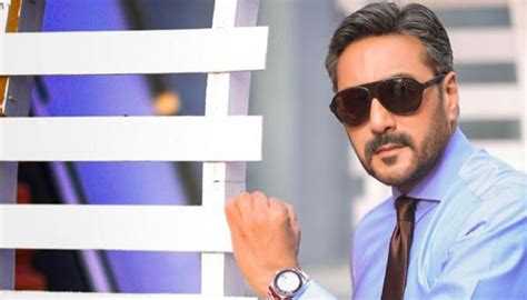 Adnan Siddiqui Renders Pleasurable Notes Of Bollywoods Kesariya On Flute