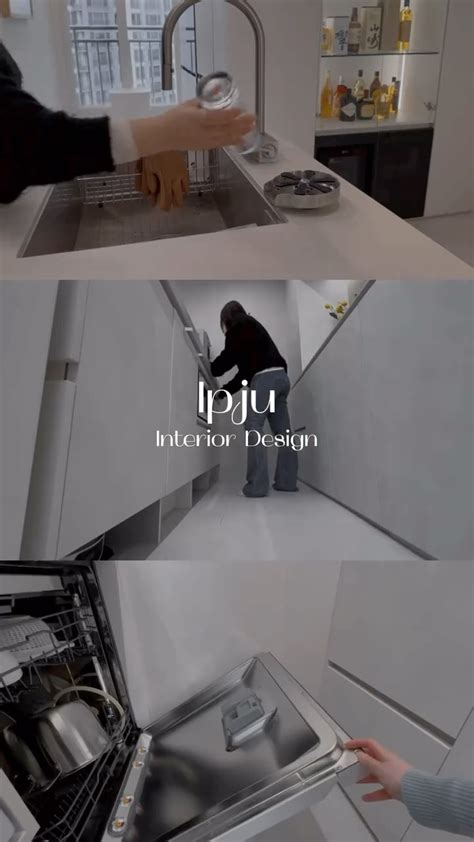 인테리어는 ‘디자인입주 분당인테리어 판교인테리어 서울인테리어 🫧유럽 감성의 클래식한 베스룸 인테리어🫧 앤틱한 디자인의 세면대와 아치형 거울 그리고 고급스러운 수건