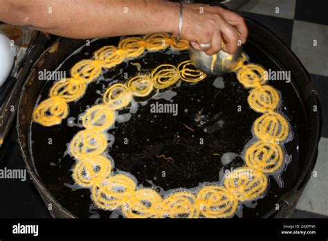 Jalebi Hi Res Stock Photography And Images Alamy