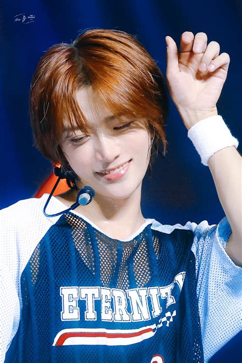 더쿠 와 투바투 범규 어제 콘 사진 좀 봐