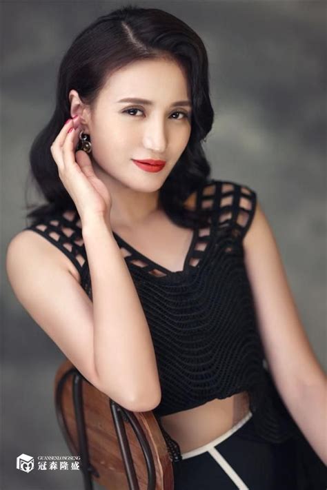 万美汐头像 万美汐壁纸 万美汐个人 大山谷图库