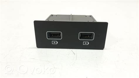 280230033R Renault Arkana Connecteur/prise USB, 59.00 € | OVOKO