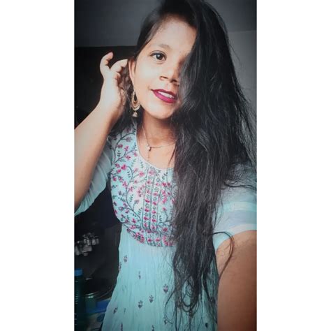 sreya kotni 💃🪩 explore trending viralvideos abbacha
