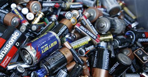 Nguy cơ ô nhiễm môi trường từ pin phế thải