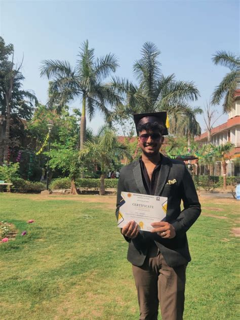 Amal Varghese On Linkedin Warning Graduation Undergraduate Insecurities Academic Non