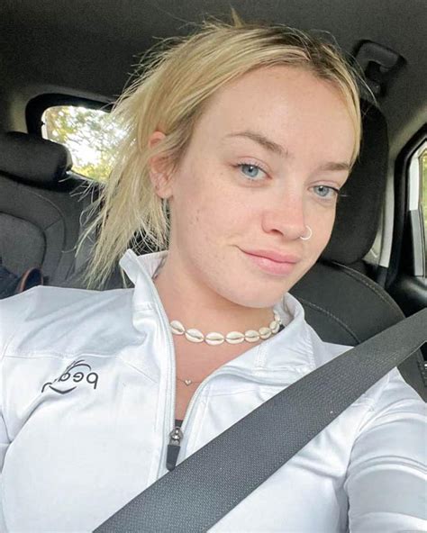 Am I Too Pale To Be Attractive Sexy