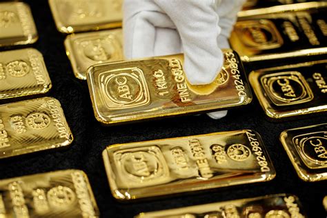 Ouro Volta A Se Aproximar De Recorde Com Dados Dos Eua E Tensão Na