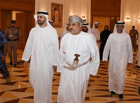 سمو الشيخ ذياب بن محمد بن زايد يصل سلطنة عُمان صحيفة وهج الخليج