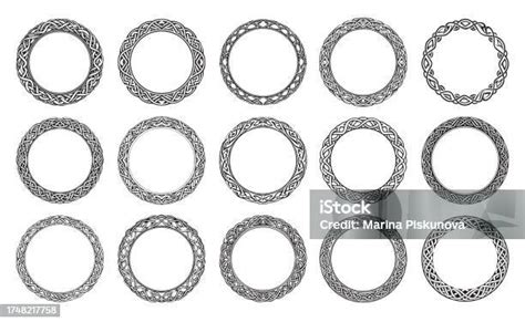 아일랜드 켈트 벡터 라운드 프레임 세트 컬렉션 꼰 만다라 패턴 인사말 카드와 초대장 배경 성 패트릭의 날 장식 원형에 대한 스톡 벡터 아트 및 기타 이미지 Istock