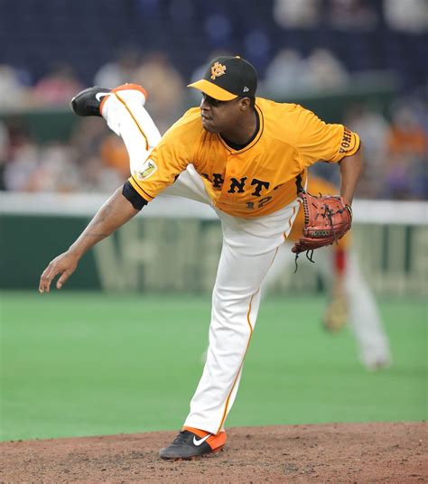 【巨人】5点リードで9回にデラロサが登板 再合流後初めて1イニングを投げきる スポーツ報知