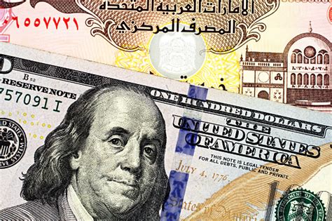 아랍 에미리트 연방 5 디 람 메모와 함께 미국 1 백 달러 지폐 0명에 대한 스톡 사진 및 기타 이미지 0명 100 달러 지폐 미국 지폐 통화 경제 Istock