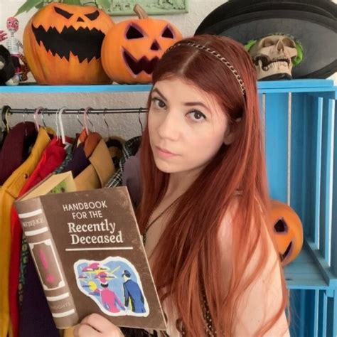 Hot Sexy Amelie Mews Bikini Pics