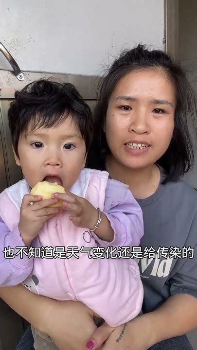 每天独自一个人带着孩子去医院做雾化，前两个晚上因为咳得无法入睡半夜两点半去急诊，孩子受罪真不是滋味，现在每天带着她也没法去上班，没有经济来源不