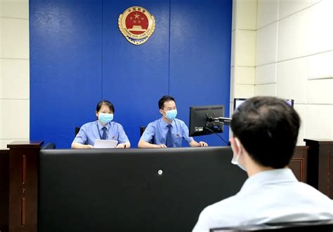 叔侄 里应外合”薅企业羊毛，双双落网！