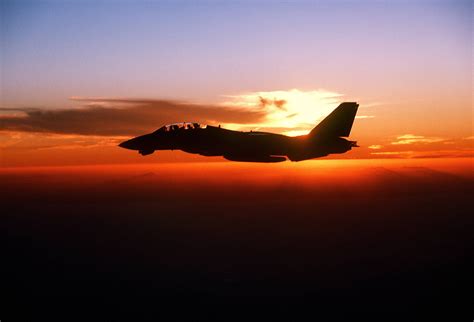 F 14 Tomcat Cruising At Sunset Air Fighter Us Military Aircraft