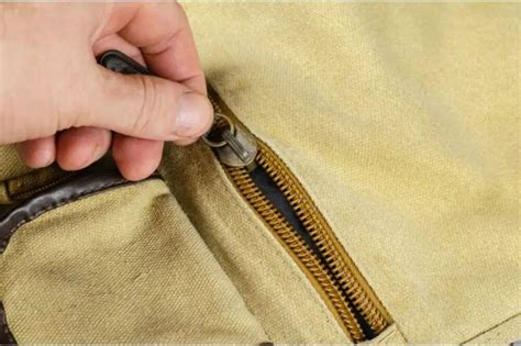 How To Fix A Backpack Zipper 5 Common Issues The Wallet Shoppe