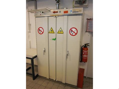Düperthal Gefahrstoffschrank Gebraucht Kaufen Auction Premium