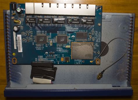 Inside The Netgear FVG318 ProSafe 802 11g Wireless VPN Firewall 2005 InsideGadgets