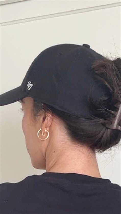 I Tried The Claw Clip Baseball Cap Hack See Photos Popsugar Beauty