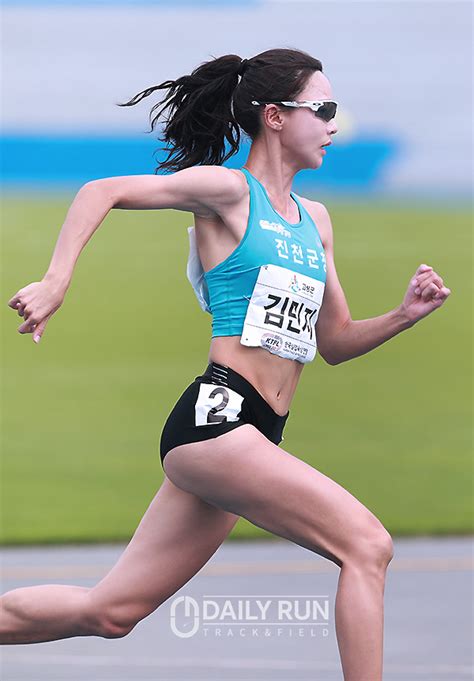 육상 여신의 시구 김민지 3일 한화 Vs Nc 대전에서 봬요 Snsfeed 제휴콘텐츠 제공 실시간 핫이슈