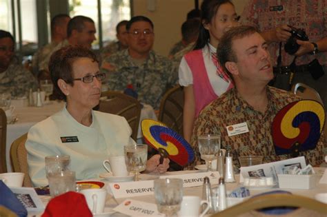 World Renowned Speaker Motivates Community Article The United