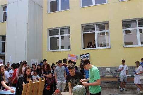 “Компетентностен подход и умения за иновации“ Втора Английска Гимназия