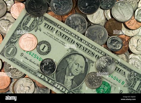 Surtido De Monedas De Estados Unidos Y La Moneda Fotografía De Stock