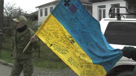 ფოტორეპორტაჟი უკრაინაში დაღუპული ჯამბულატ ხოფერია მშობლიურ ლანჩხუთში დღეს დილით ჩამოასვენეს