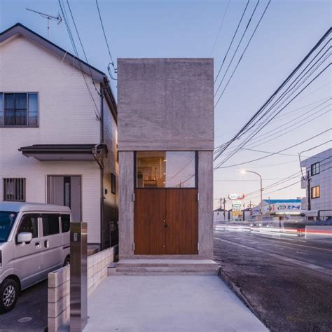 Angular Tree Like Columns Form Structure Of Kensuke Watanabe S Y House