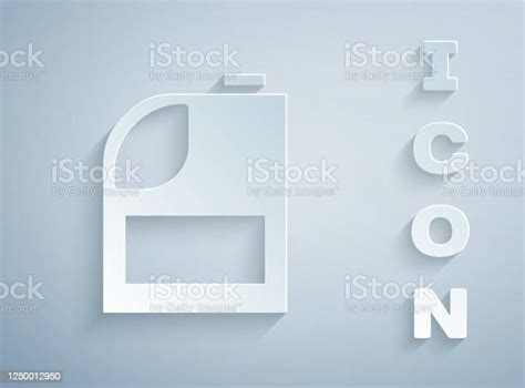 회색 배경에 격리 된 모터 머신 오일 아이콘에 대한 종이 컷 캐니스터 오일 갤런 오일 변경 서비스 및 수리 엔진 오일 기호 종이