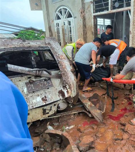 စစ်ကောင်စီက ကျောက်မဲမြို့ကို လေယာဉ်ဖြင့် ဗုံးကျဲမှု ပြည်သူ ၁ ဦးသေဆုံးပြီး ၄ ဦးဒဏ်ရာရ Khit Thit