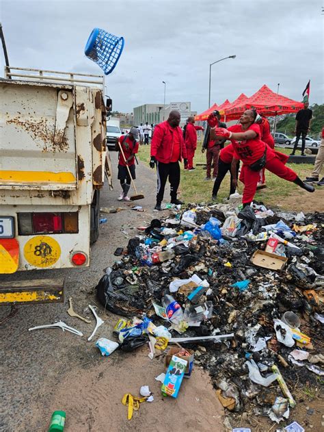 Ethekwini Municipal Strike Eff Leads Clean Up In Durban