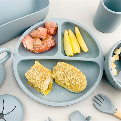 Комплект за хранене на бебета Darklove Силиконов Лигавник Чиния с отделения Купа с вендуза