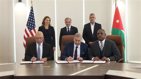 Prime Minister Dr Jaafar Hassan Witnesses The Signing Of A Pa