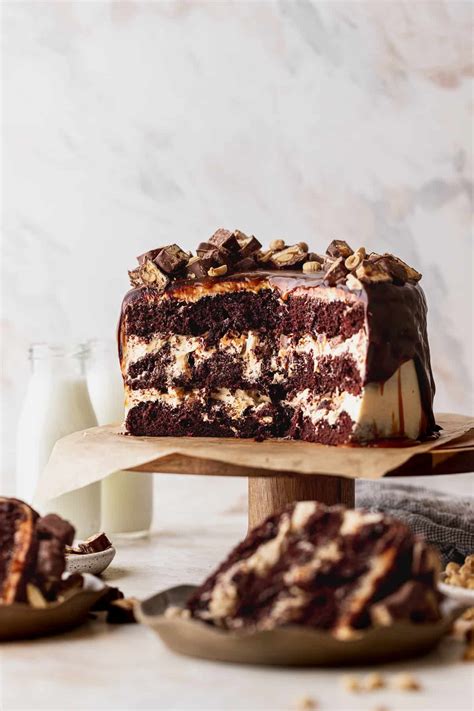 Snickers Cake Stephanies Sweet Treats