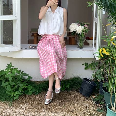 코디세트브이넥 카라 펌킨 슬리브리스 셔츠체크패턴 핀턱 A라인 롱스커트 세트 2k110267e