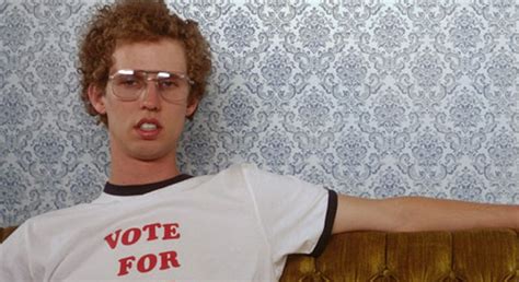 7 Things To Know About Dating A Nerd Because Bigger Is Better When It Comes To Brains